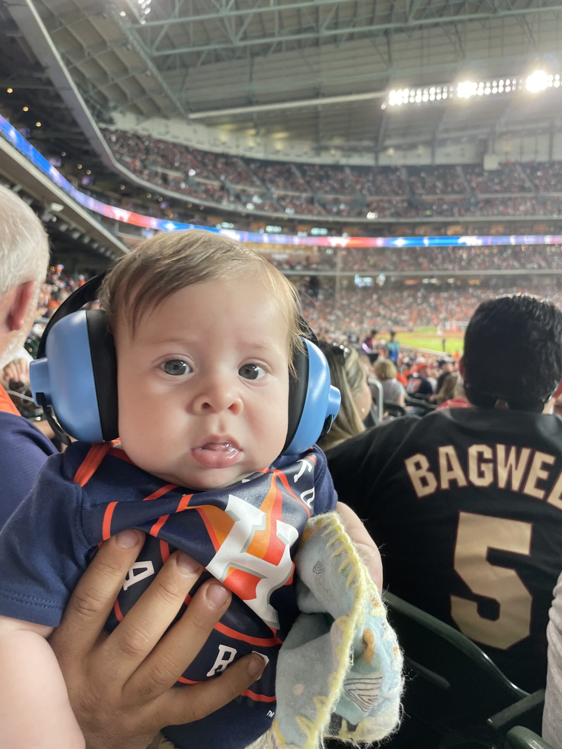 What to Bring to a Baseball Game With a Baby - Diana Colibri