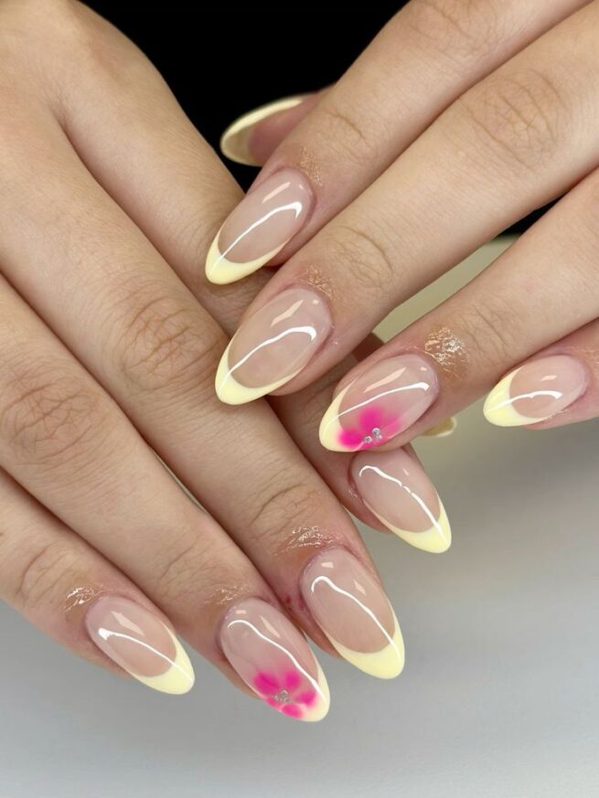 Yellow Nails Are Taking Over This Summer—Here’s How to Wear the Look ...